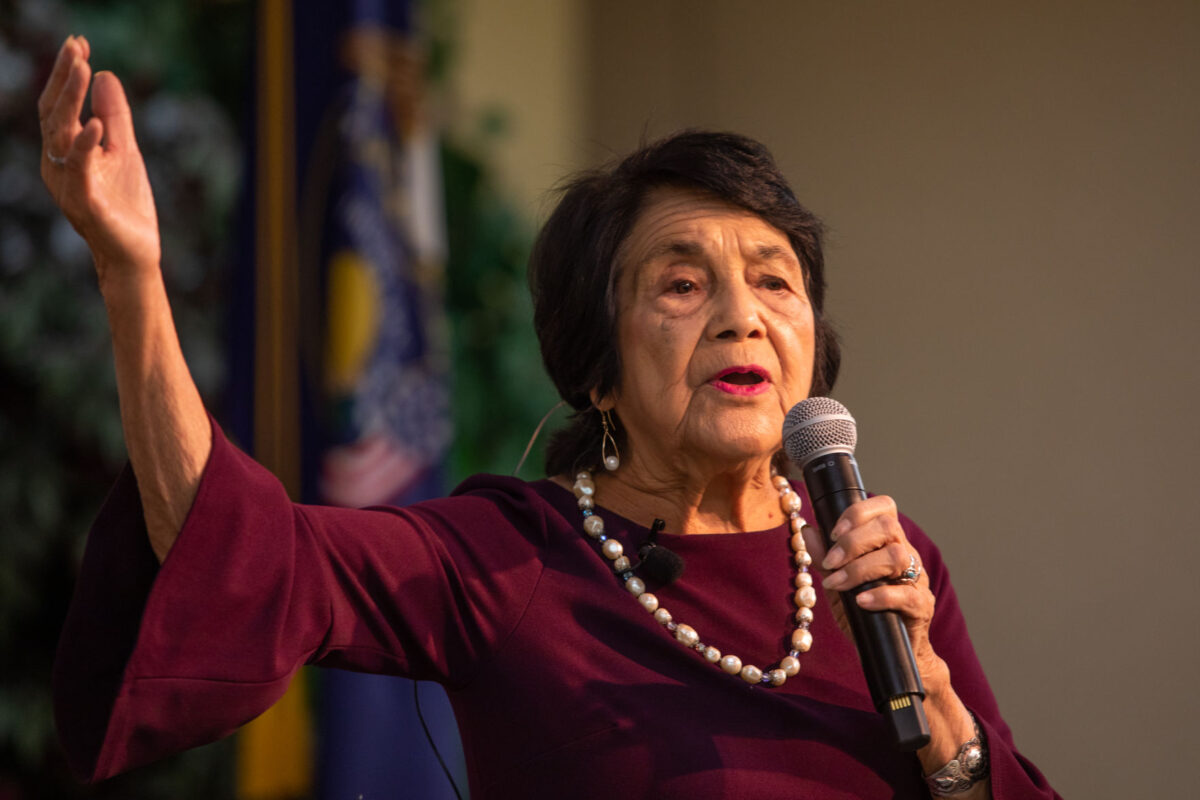 Civil rights champion Dolores Huerta discusses importance of local ...